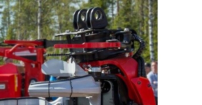 Komatsu launch multi-stem attachment | Bioenergy International