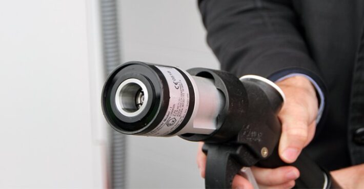 First SAE J2601 approved hydrogen fuelling station opened in Germany ...