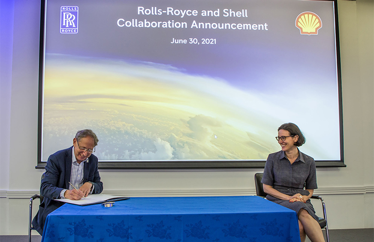 Shell and Rolls-Royce partner to accelerate aviation towards net-zero ...